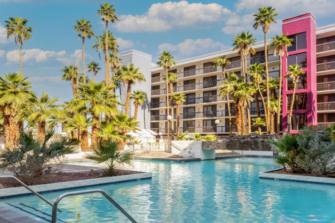 Holiday Inn & Suites Phoenix-Mesa/Chandler, an IHG Hotel
