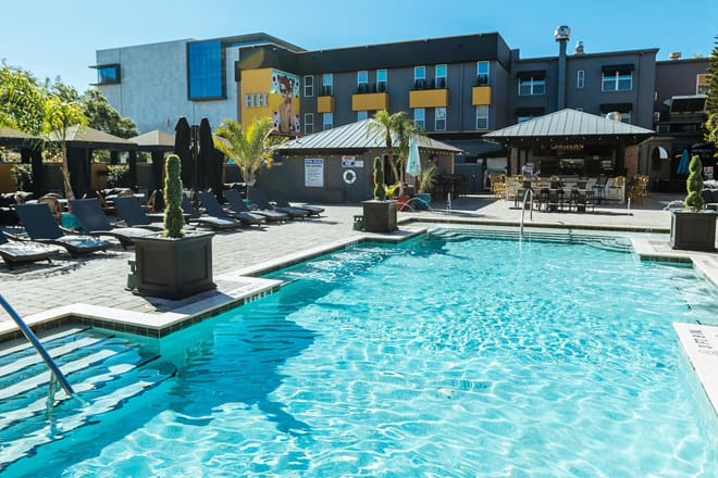 Hollander Hotel St. Petersburg / Downtown