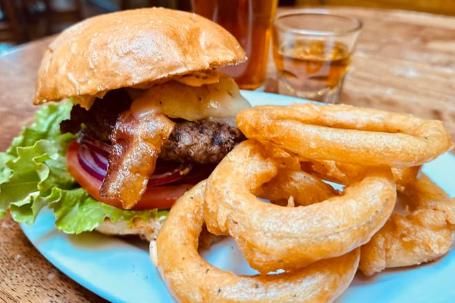 Jack Quinn's Irish Pub & Restaurant