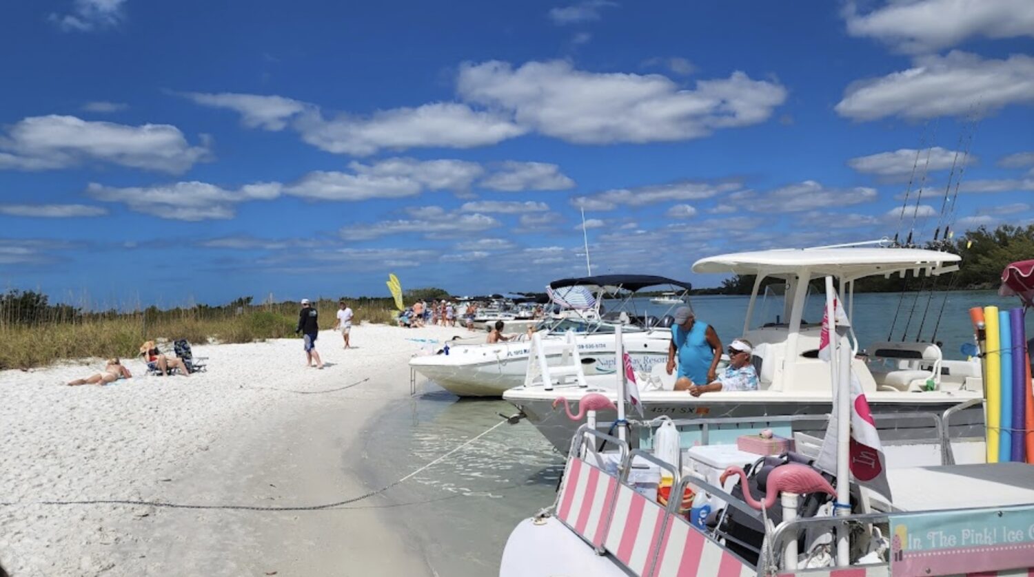 boats docked at keewaydin island