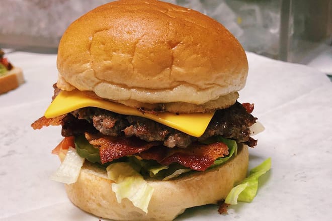 Kitty&rsquo;s Caf&eacute;