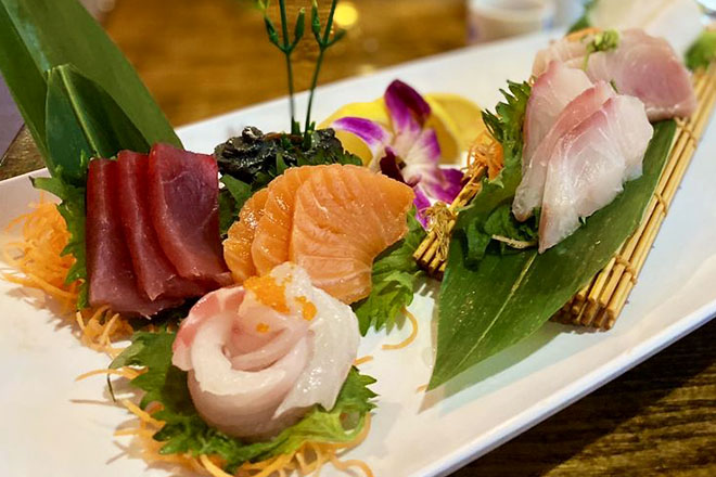 Kuchi Sushi & Hibachi