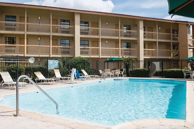 La Quinta Inn by Wyndham New Orleans Veterans / Metairie