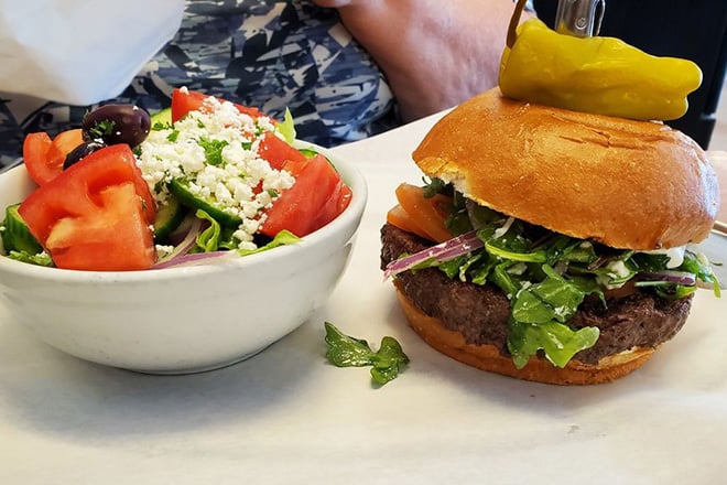 Mer&aacute;ki Greek Grill