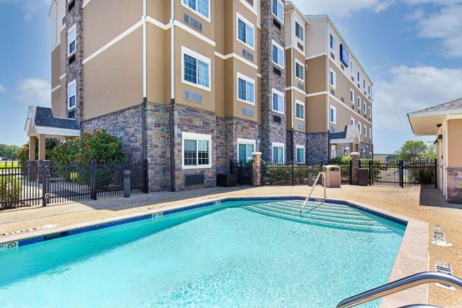 Microtel Inn & Suites by Wyndham Opelika