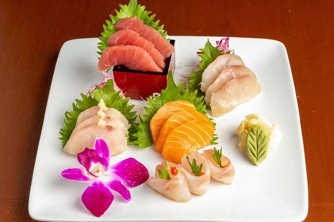 Mirakutei Sushi & Ramen