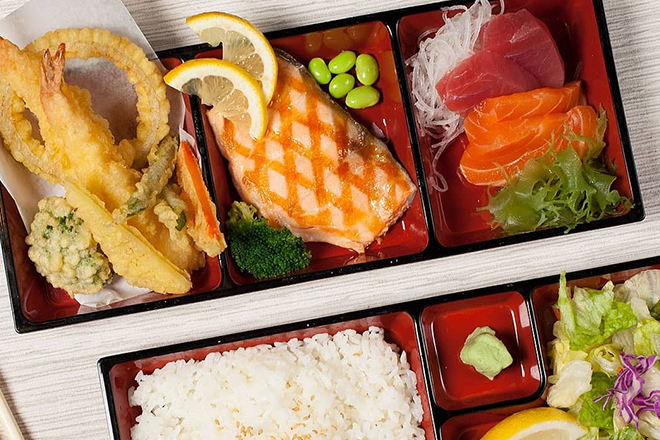 Mizu Sushi Bar & Grill