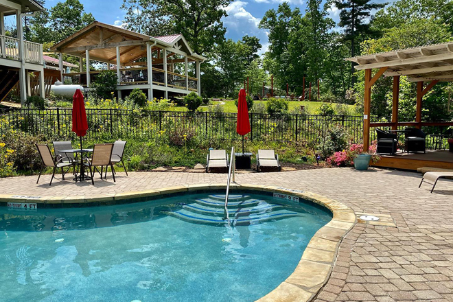 Mountain Laurel Creek Inn & Spa