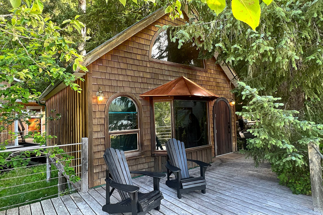 Nimmo Bay Wilderness Resort