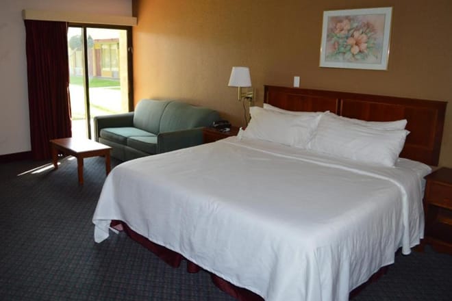 Ontario Airport Inn
