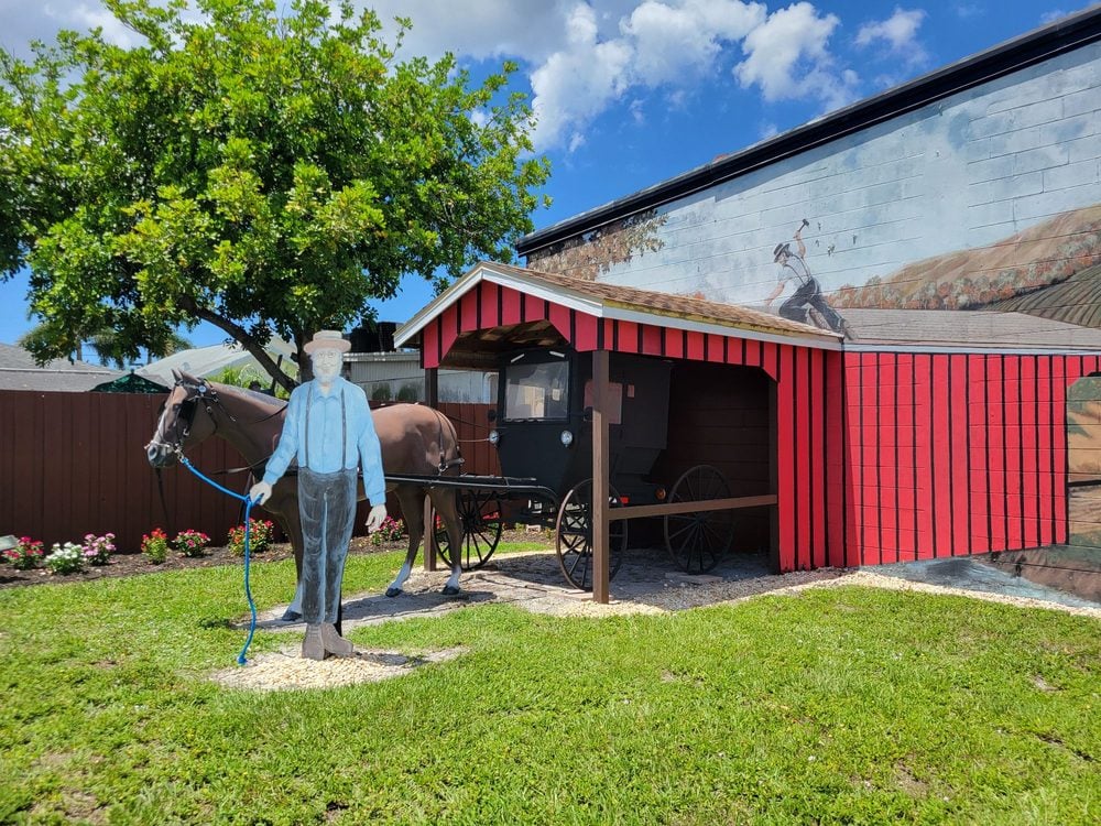 Outside Yoder&rsquo;s Amish restaurant in Pinecraft, Florida
