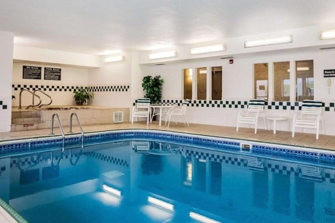 Quality Inn & Suites Des Moines Airport