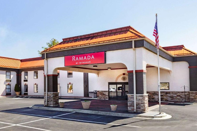 Ramada by Wyndham Hendersonville