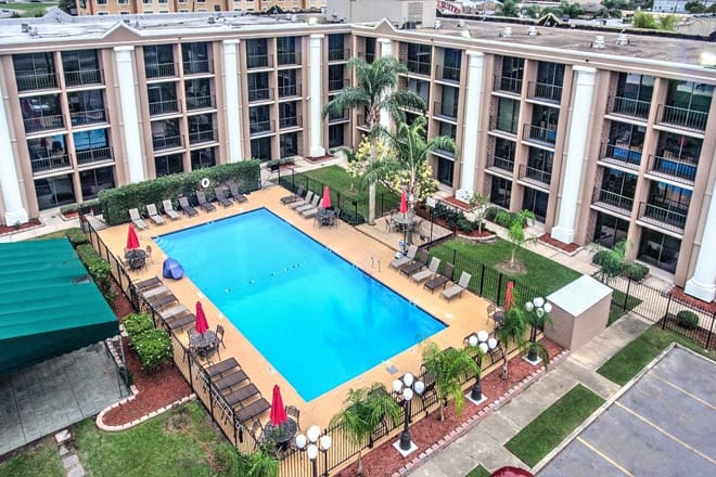 Ramada by Wyndham Metairie New Orleans Airport