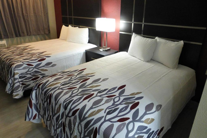 Red Roof Inn Redding