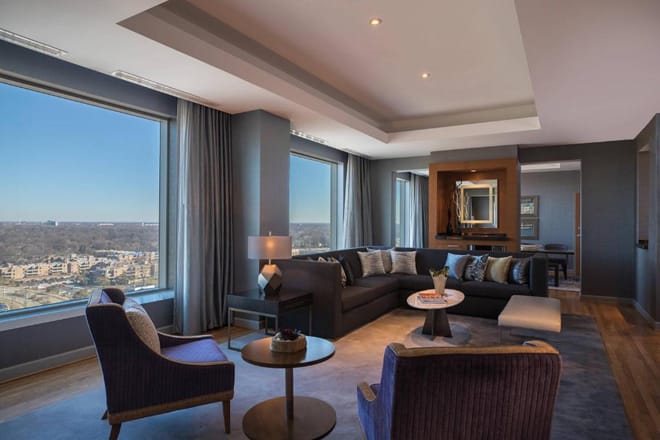 Renaissance Schaumburg Convention Center Hotel