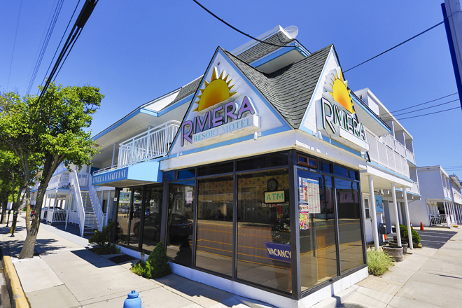 Riviera Resorts & Suites