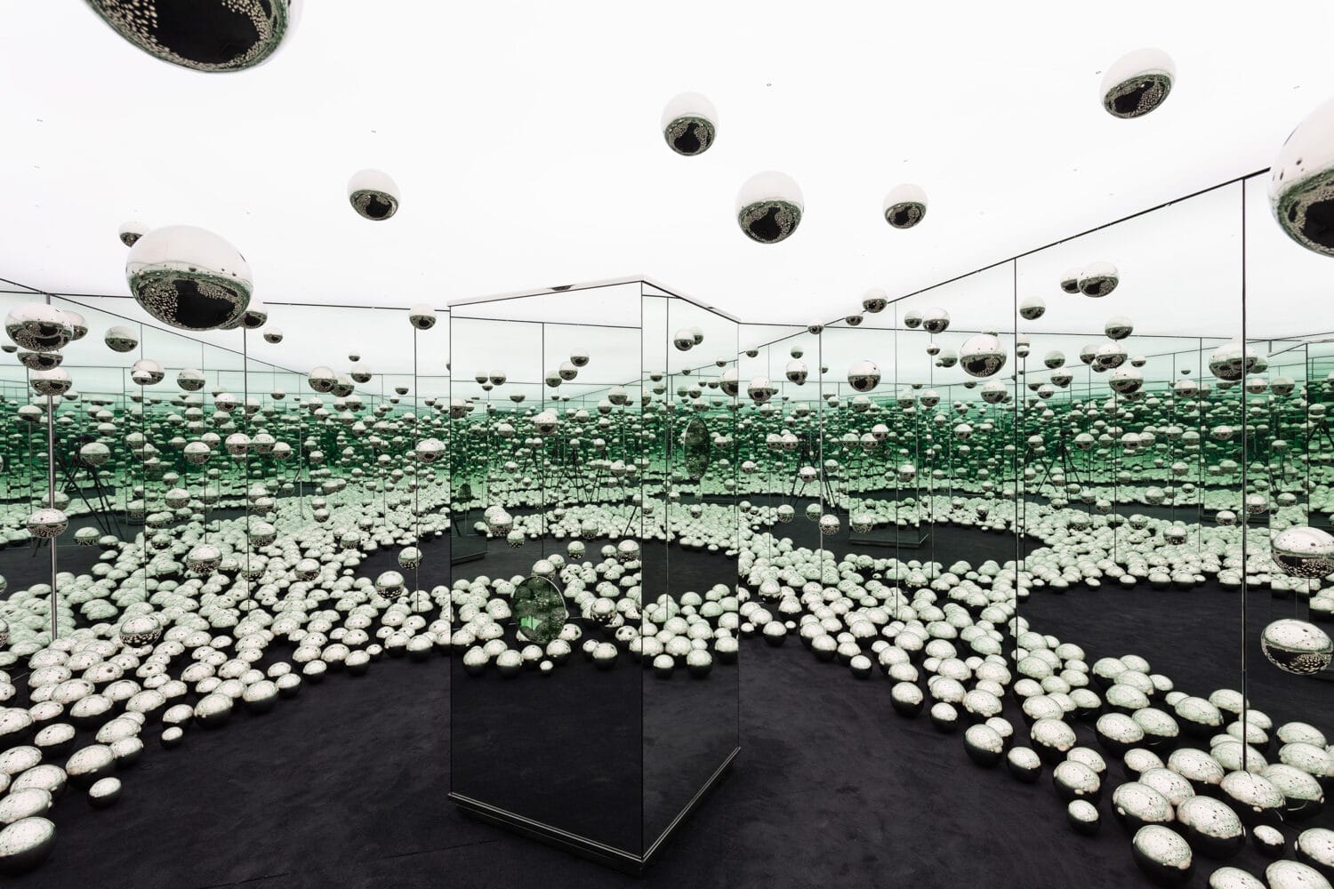 rubell kusama y infinity room thumb