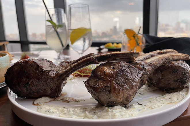 SĒR Steak + Spirits