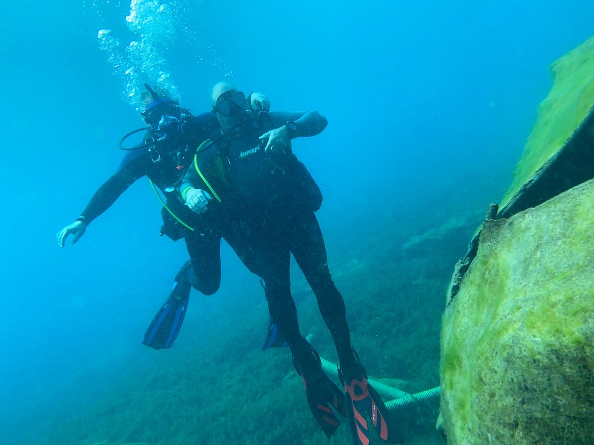 Scuba divers in the Vortex spring