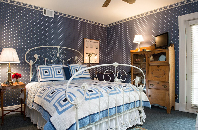 Southmoreland on the Plaza