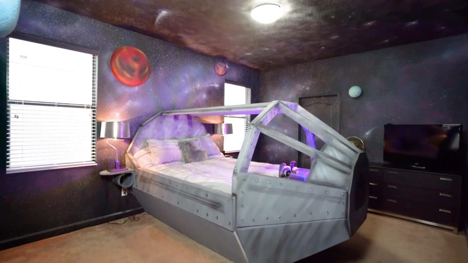 Star Wars themed AirBnB In Orlando, Florida.