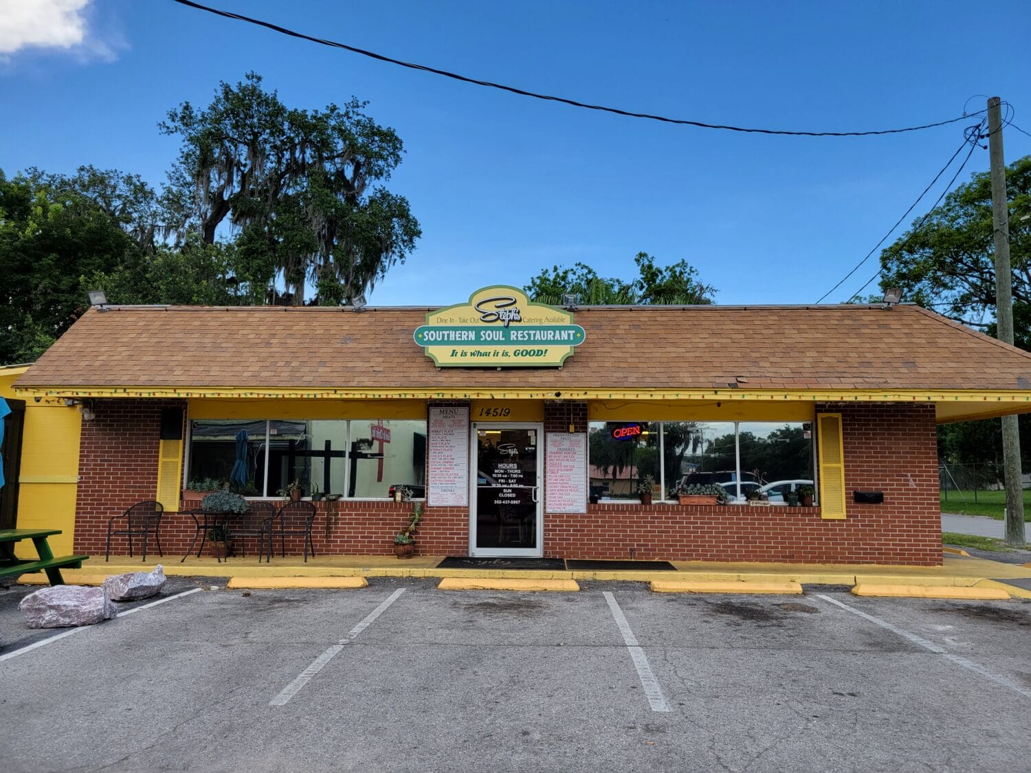 The outside of Steph&rsquo;s Southern Soul Restaurant in Dade City.