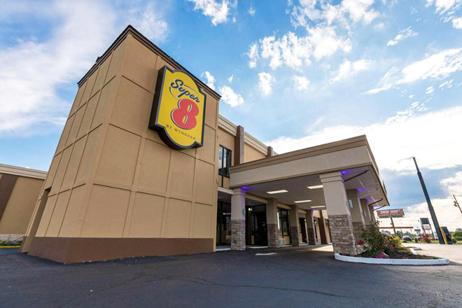 Super 8 by Wyndham Goldsboro