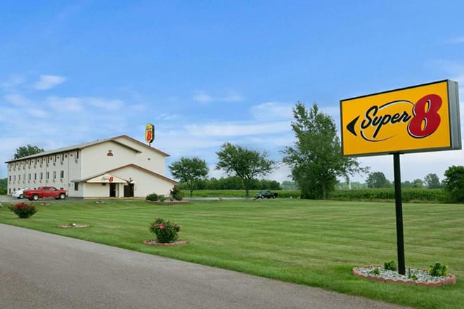 Super 8 by Wyndham Saginaw