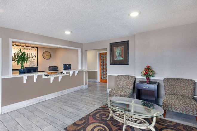 Super 8 by Wyndham Somerset