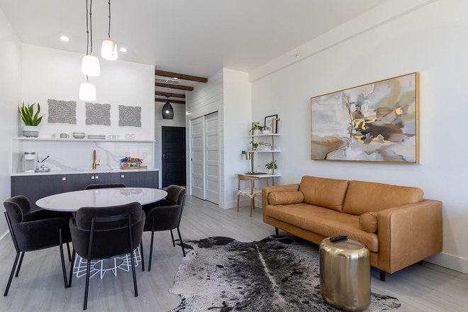 The Apis Hotel and Restaurant