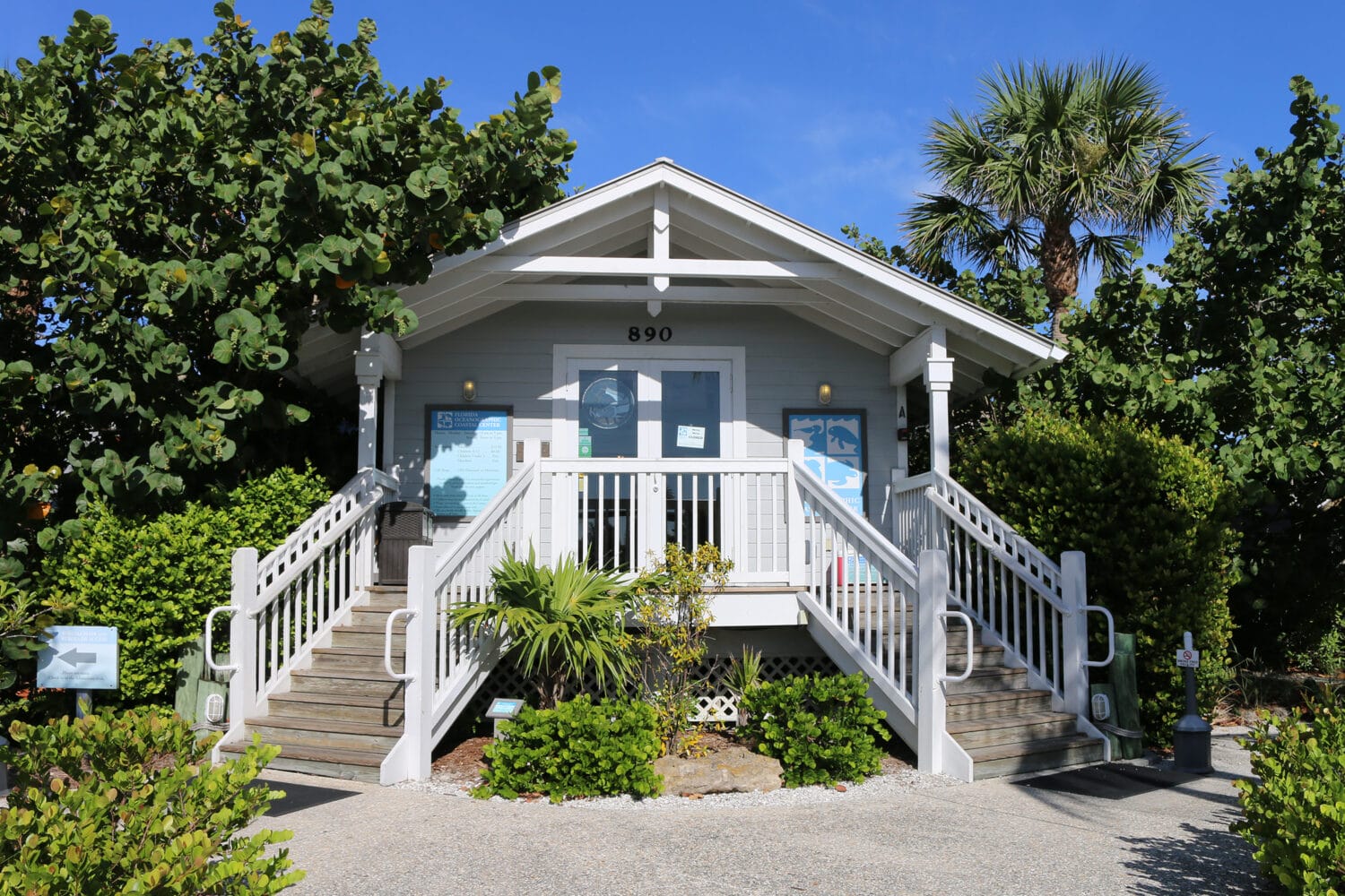 the florida oceanographic coastal center exterior