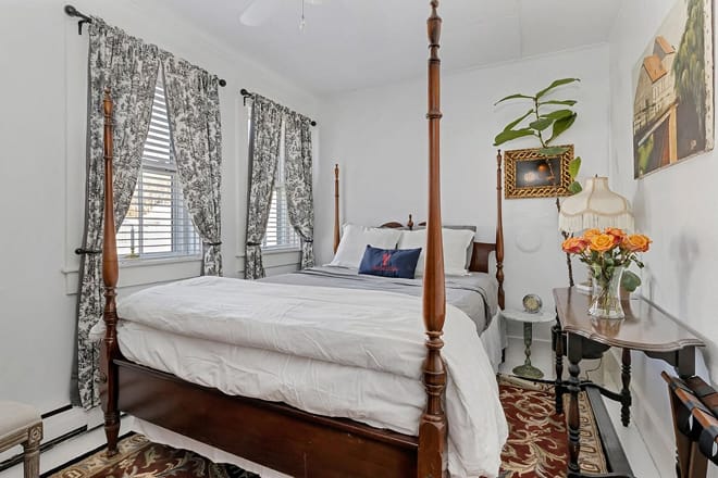 The Gaslamp Bed & Breakfast