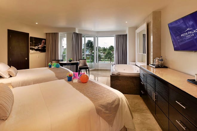 The Grand at Moon Palace