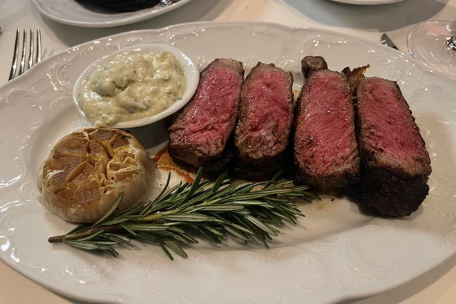 The Hemingway - A Steakhouse