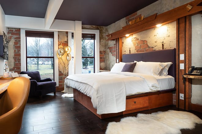 The Horton Hotel and Rooftop Lounge