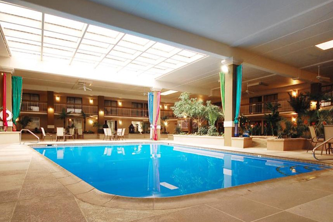 The Plaza Inn & Suites