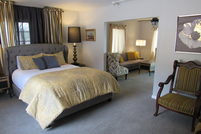 The Sky View Inn at Lake Arrowhead