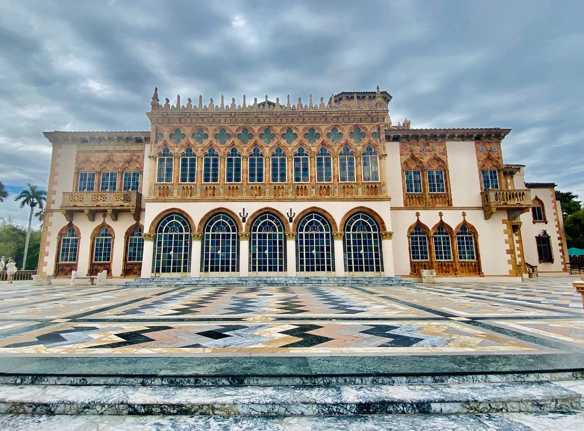 The beautiful facade of the C&agrave; d&rsquo;Zan.