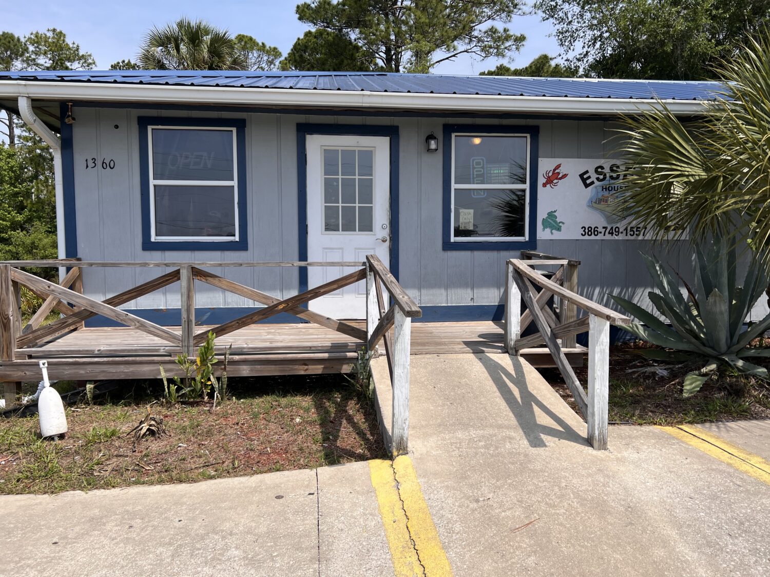 the exterior of the Essex Seafood House