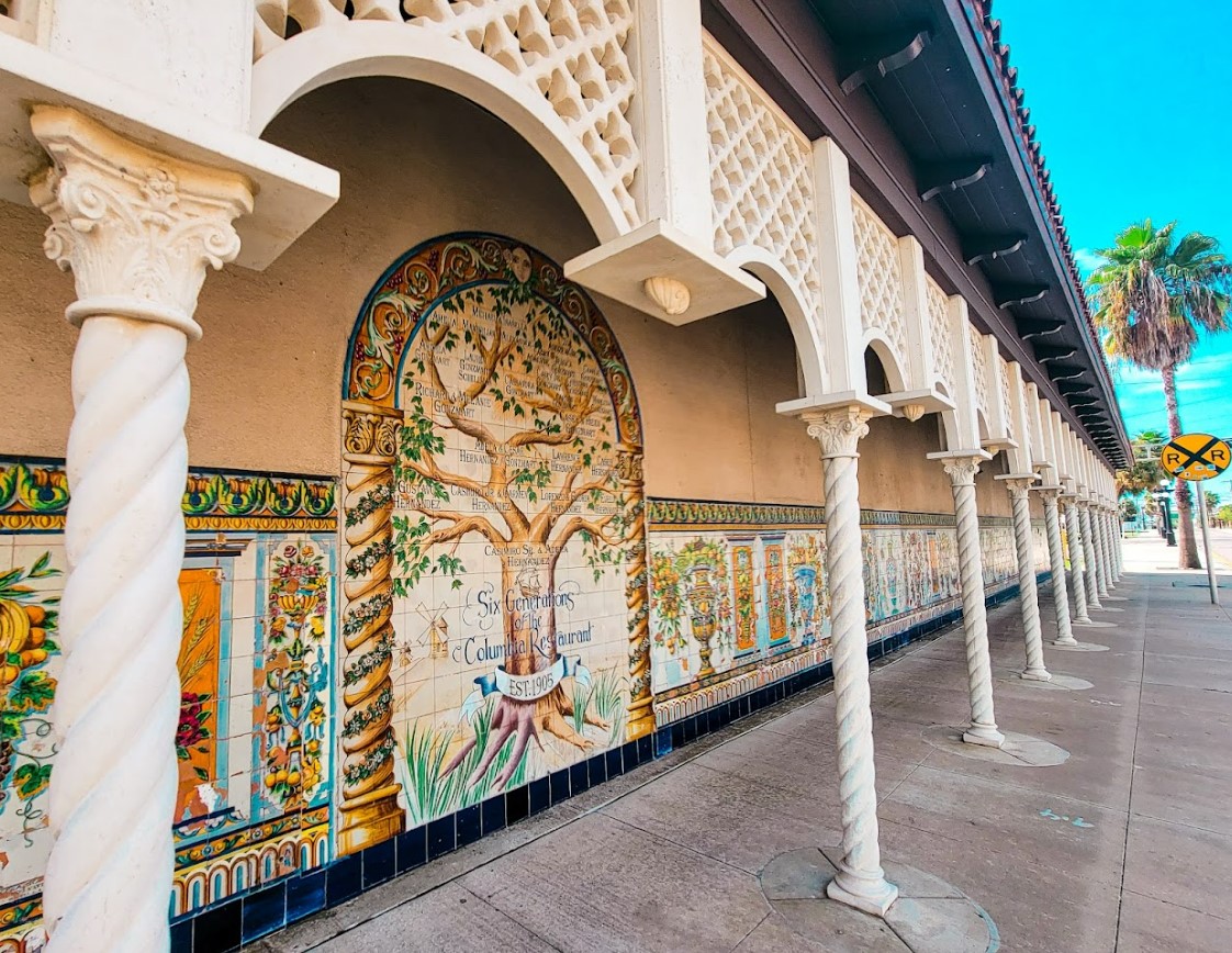 the intricate details of the restaurant