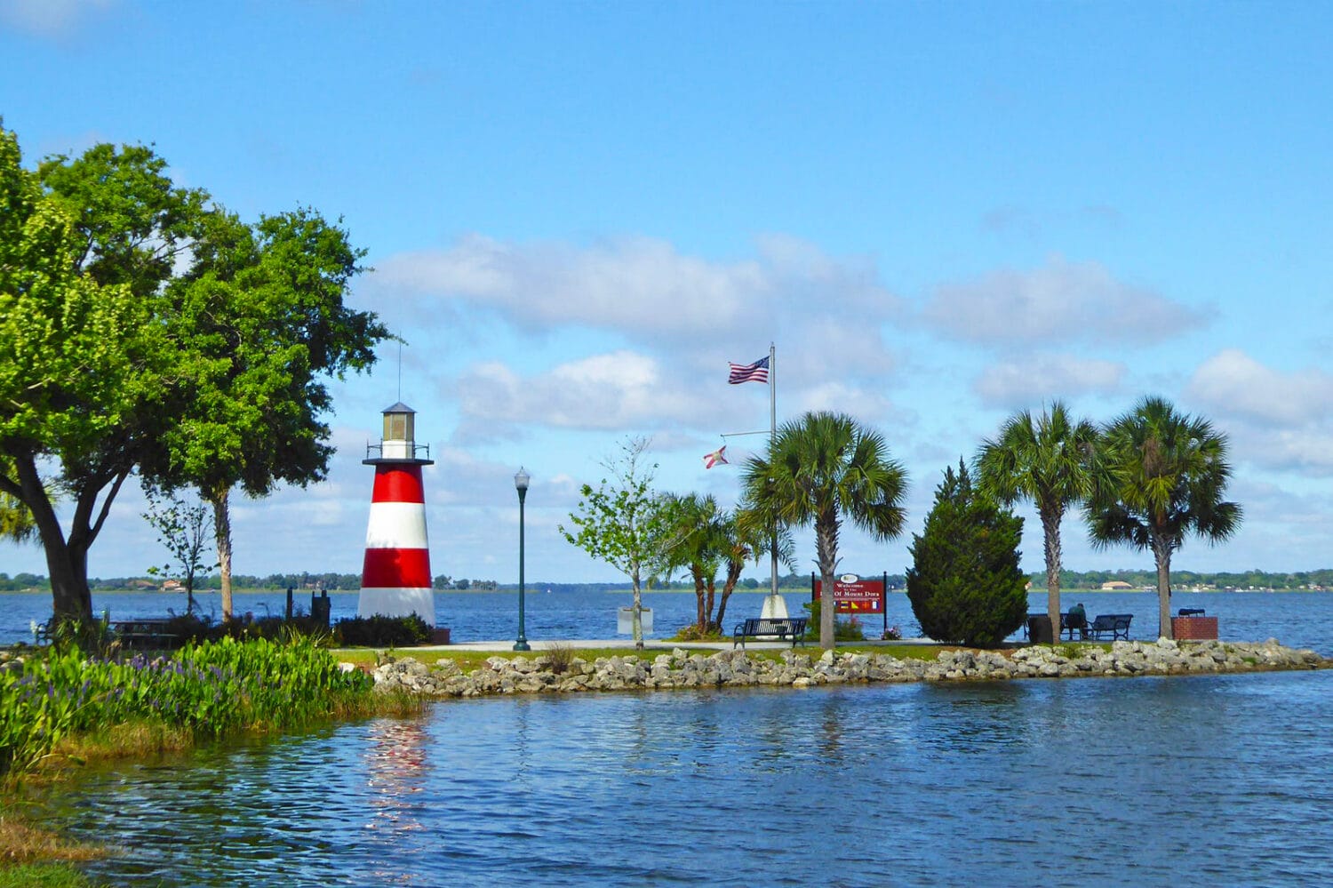 The lighthouse with the view of inland freshwater
