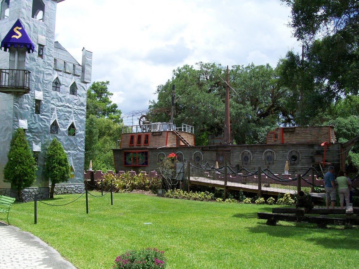The view around the castle.