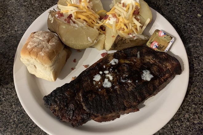 Tiny's Saloon & Steakhouse