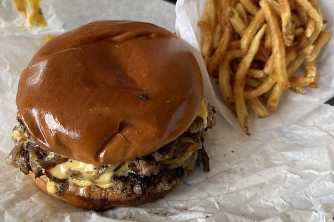 Tucker's Onion Burgers