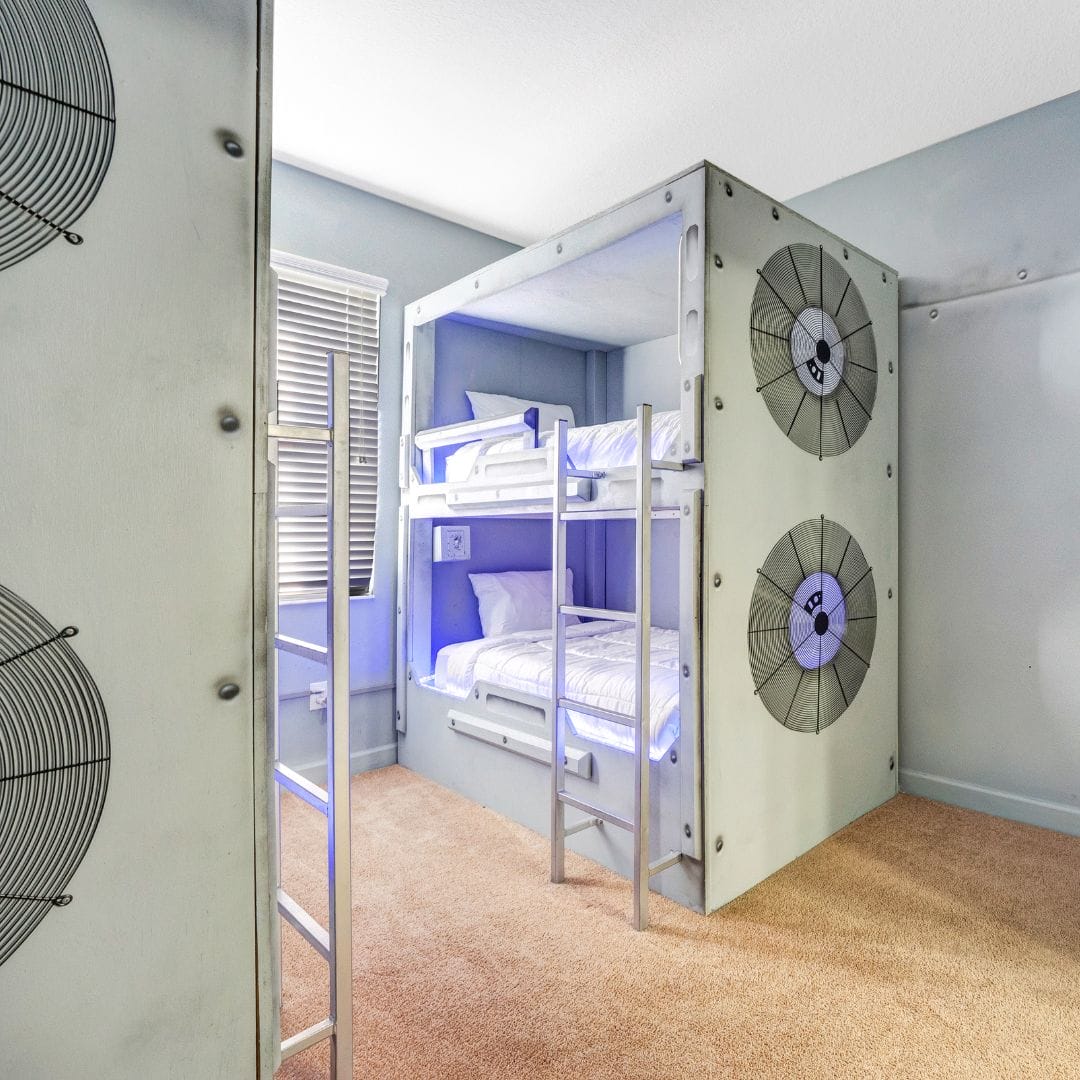 One of the rooms in Twelve Parsecs by Loma homes.