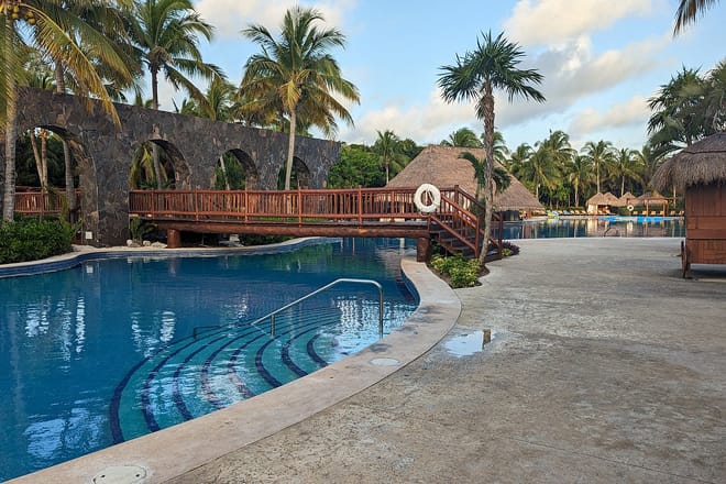 Valentin Imperial Riviera Maya