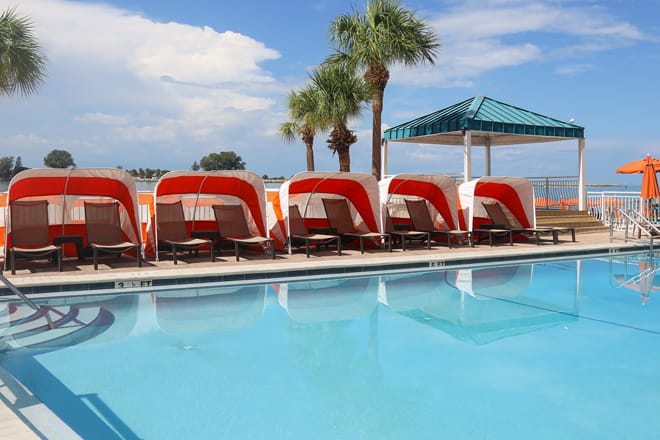 Winter the Dolphin's Beach Club, Ascend Hotel Collection