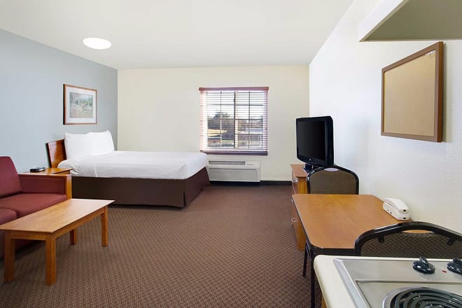 WoodSpring Suites Baton Rouge East