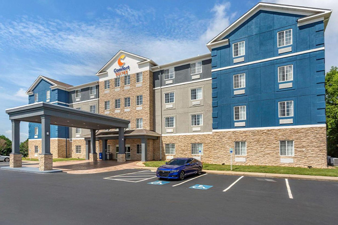 Comfort Suites
